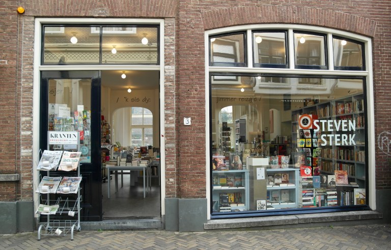 Boekhandel Steven Sterk – literatuur aan de voet van de Dom